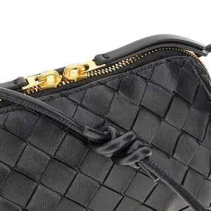 Bottega Veneta Intrecciato Leather Pouch On Strap - Black