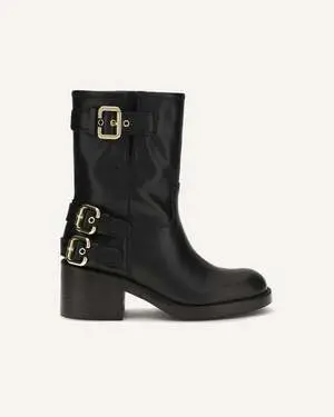 Chloé Dakota Buckled Leather Boots