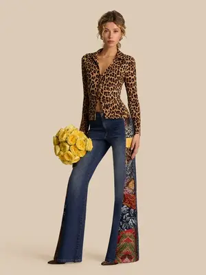 Alice + Olivia Freya Button-down Top With Flared Cuffs - Spotted Leopard