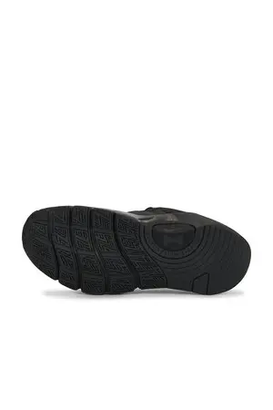 Nike Free Metcon 7 In Black - Black, Anthracite