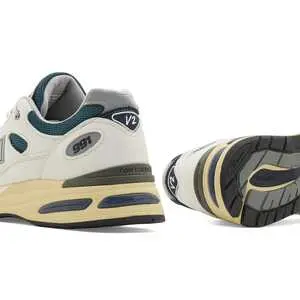 NEW BALANCE 991v2 Made In Uk Sneaker