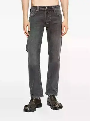 DIESEL® 1985 Larkee Jeans