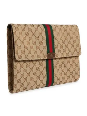 Gucci Medium Gg Pouch - Nude