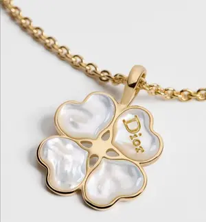 Dior Gold-plated Clover Pendant Necklace With Mother-of-pearl