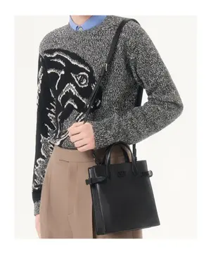 Valentino Garavani Antibes Small Shopping Bag In Grained Leather
