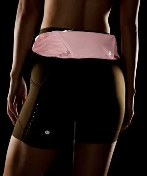 Lululemon Fast And Free Distance Running Belt - Pink Pearl