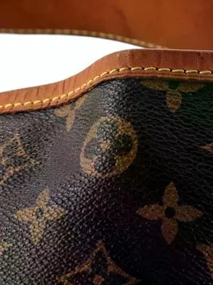 LOUIS VUITTON Monogram Canvas Pm Hobo Bag