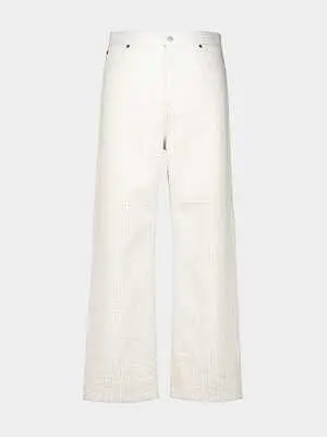 Fendi Straight Cut Denim Jeans With Beige Topstitching