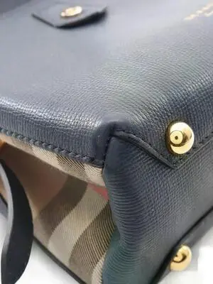 Burberry Canterbury Leather Shoulder Bag