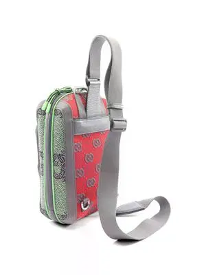 Gucci Gg Pattern Body Bag - Grey