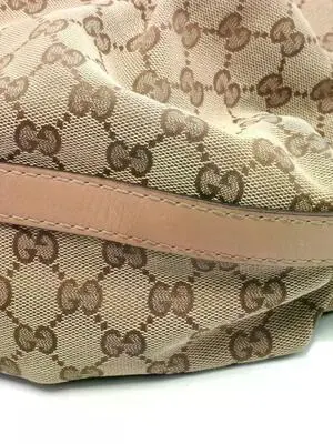 Gucci Scarlet Gg Supreme Tote Bag - Neutrals