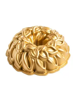 NORDICWARE Laurel Wreath Bundt Pan - Metallic