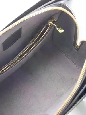 LOUIS VUITTON Epi Pont Neuf Pm Handbag - Black