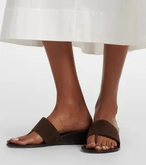 JUDE Lucille Leather Wedge Thong Sandals - Brown