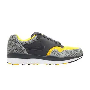 Nike Safari Le Sneakers