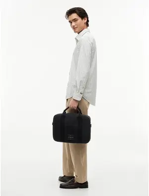 Tommy Hilfiger Logo Textured Laptop Bag