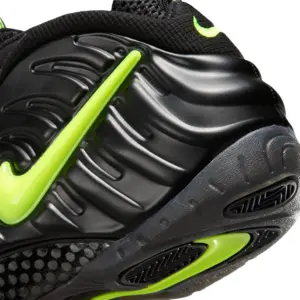 Nike Foamposite Pro High Top Sneakers