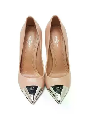 LOUIS VUITTON Pointed-toe Leather Heeled Pumps