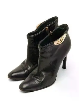 Gucci Buckle Leather Ankle Boots - Black
