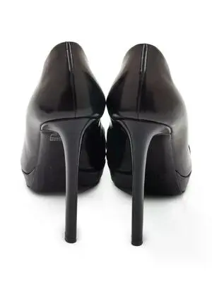 Dior Leather Plaque Heeled Pumps