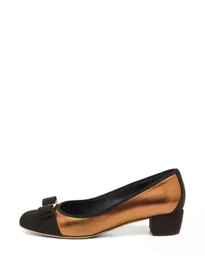 FERRAGAMO Vara Bow Pumps - Brown