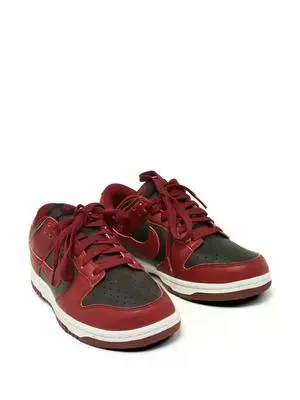 Nike Dunk Low-top Sneakers - Red