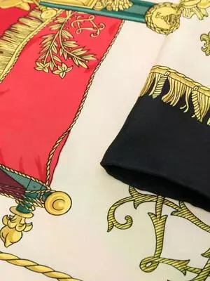 Hermès 1953 Pre-owned La Réale Silk Scarf