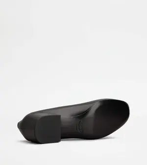 TOD'S Mary Jane Pumps