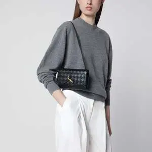 Bottega Veneta Andiamo Pouch In Leather With Knot Closure
