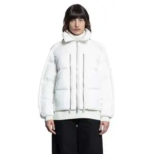 Moncler Willow Smith Collaboration Yael Short Down Jacket - White