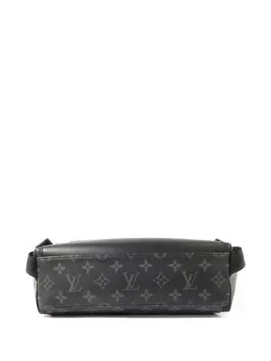 LOUIS VUITTON Voyager Messenger Bag