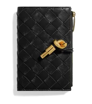 Bottega Veneta Medium Leather Andiamo Bifold Wallet - Black