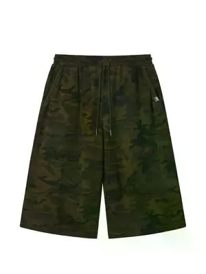 MINI CREAM Camouflage Print Knee-length Shorts - Green