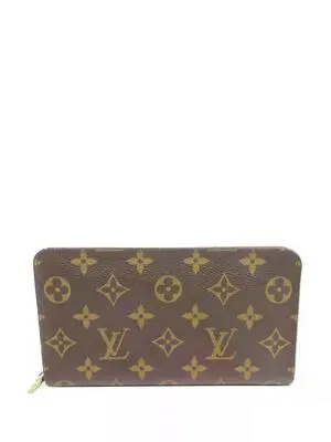 LOUIS VUITTON Monogram Zip Wallet