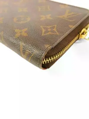 LOUIS VUITTON Monogram Zippy Wallet