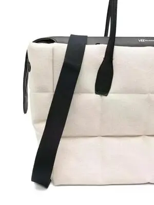 VEECOLLECTIVE Quilted Shoulder Bag