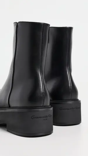 GIANVITO ROSSI Hiro Vitello Zip Up Boots
