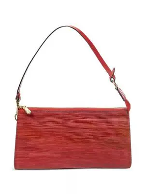 LOUIS VUITTON Pochette 24 Textu Shoulder Bag - Red
