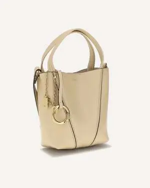 Chloé Spin Shoulder Bag In Grained Leather - Beige