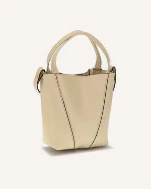 Chloé Spin Shoulder Bag In Grained Leather - Beige