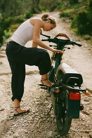 PILCRO Aero Utility Pants