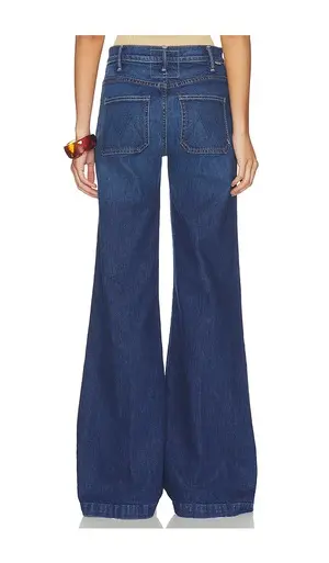 MOTHER The Patch Pocket Hustler Roller Exposed Zip Heel Jeans