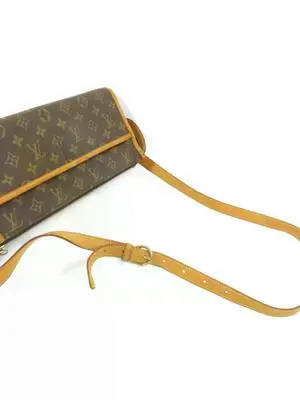 LOUIS VUITTON Popincourt Long Shoulder Bag