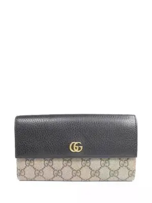 Gucci Gg Supreme Marmont Wallet - Neutrals