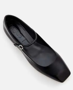 AeydĒ Uma" Nappa Leather Flats