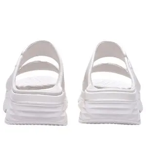 Sketchers Max Cushioning Foamies - White
