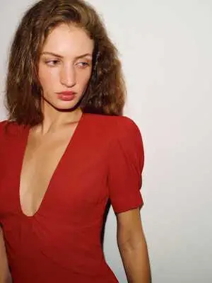 REFORMATION Akaia Top - Red