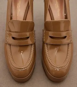 GIANVITO ROSSI Jenna Leather Platform Loafer Pumps - Beige