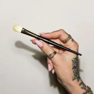 VIEVE 125 Highlight Brush