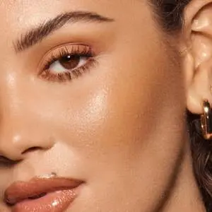 VIEVE Modern Radiance Cream Bronzer - Medium